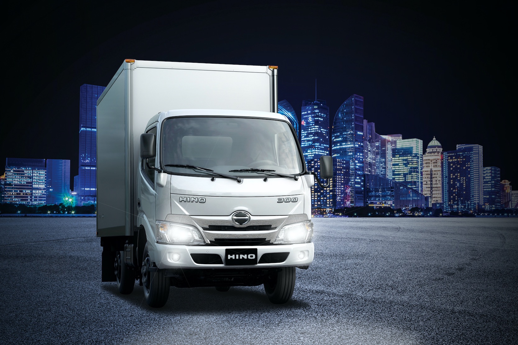 Drive Easy with the New Hino 300 Fully Automatic Truck